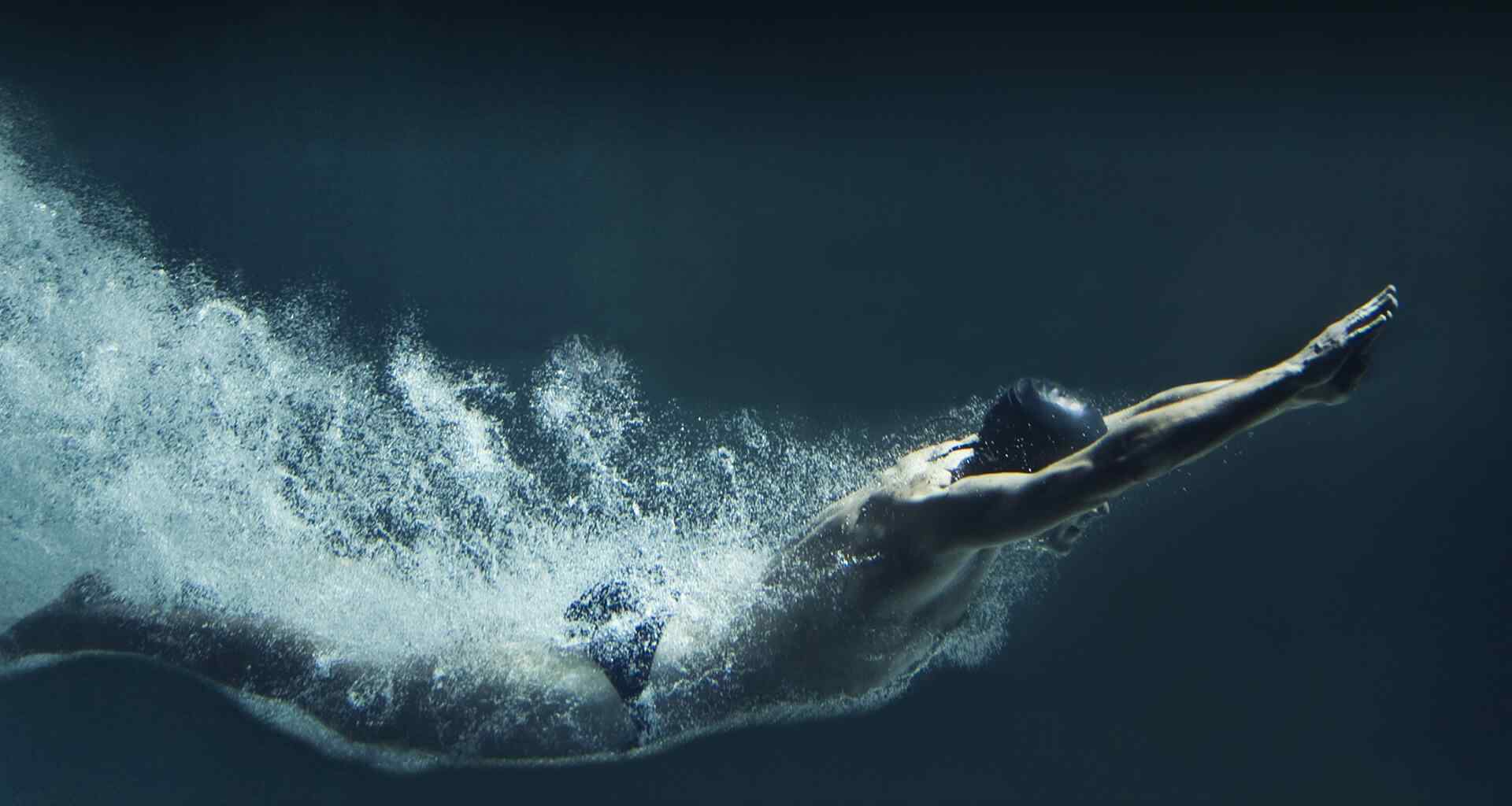 Adult swimming program - LENS SPORTS